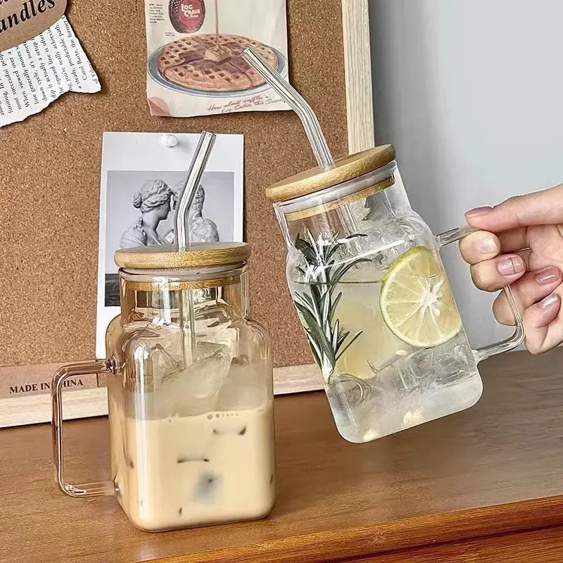 Glass Mug with Straw and Wooden Lid - SALT & LEMONS